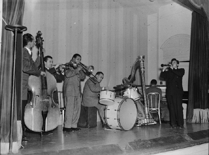 Recording Magazine Resources: Recording Drums Then and Now